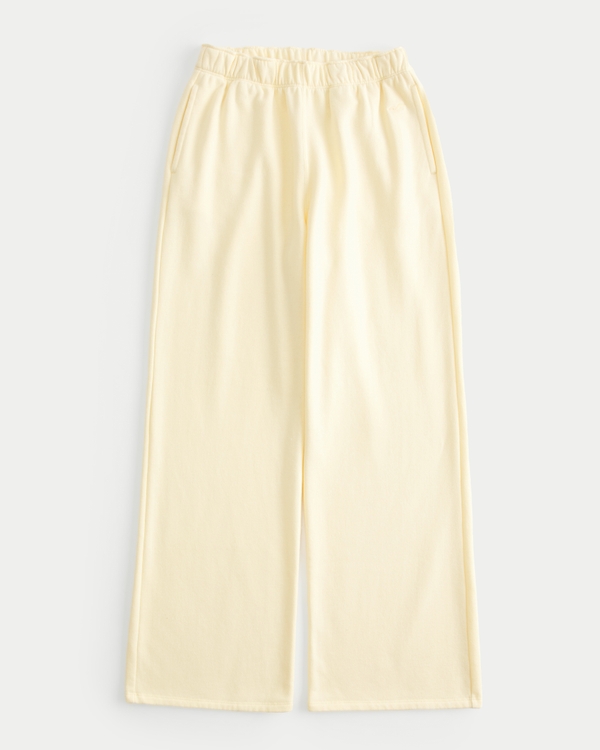 Women's Fashion Sets | Hollister Co.