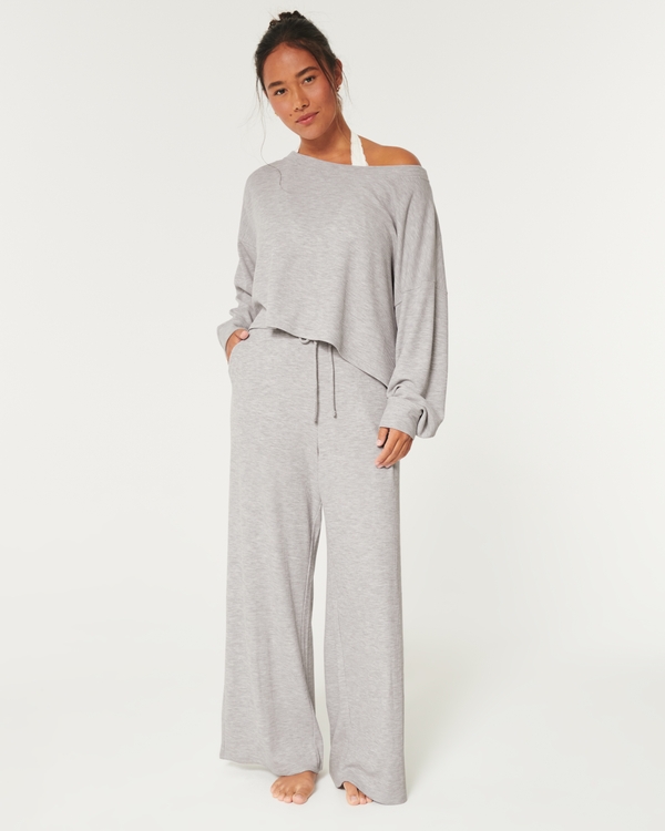 Nightwear - Women's Loungewear & Pyjama Set Sale | Hollister Co.